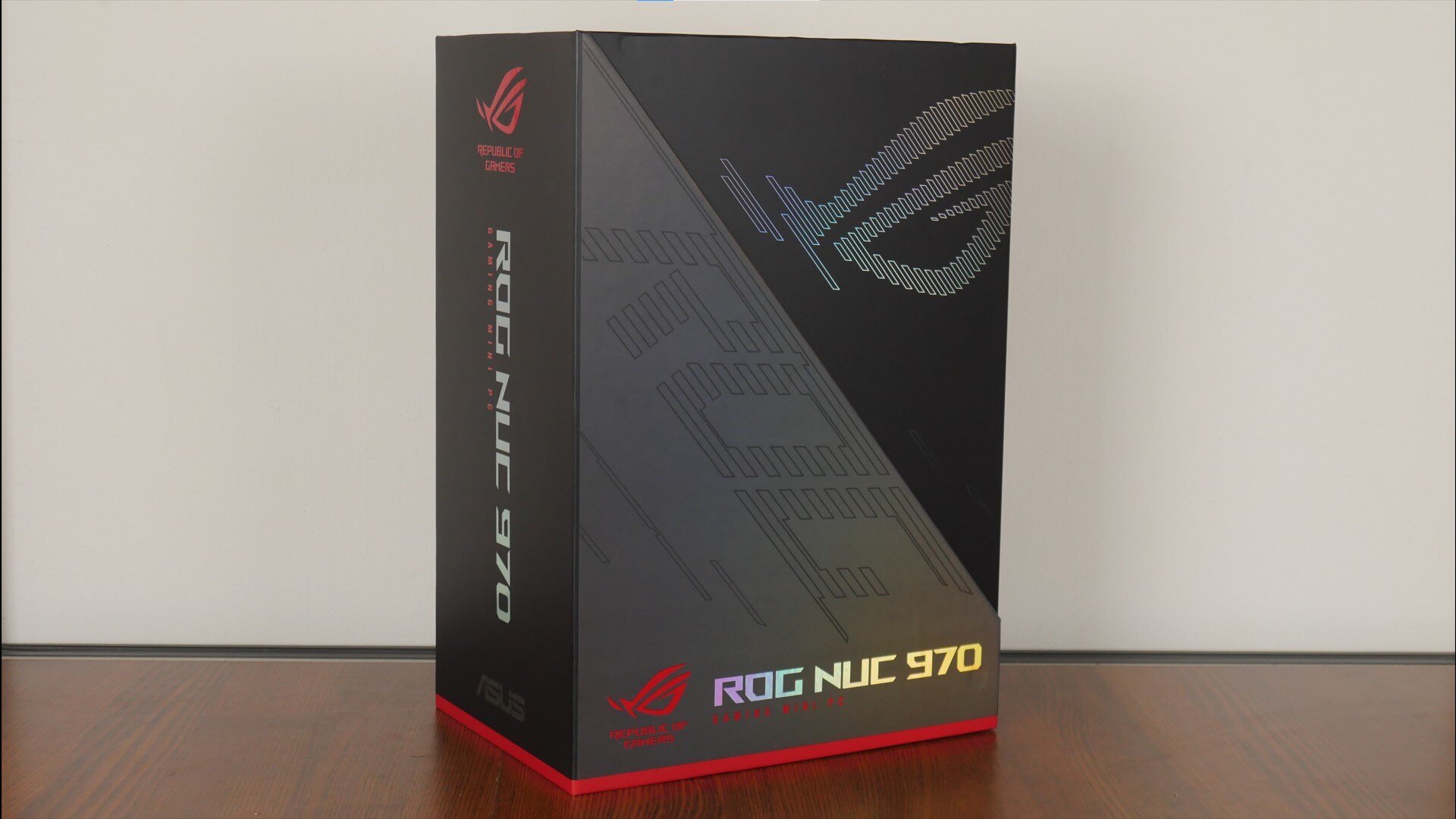 Review: ASUS ROG NUC 970 Mini Gaming PC